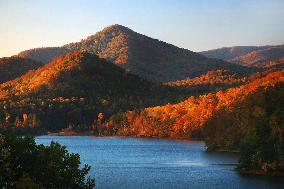 10 Must-Go Places To See Fall Colors In North Georgia