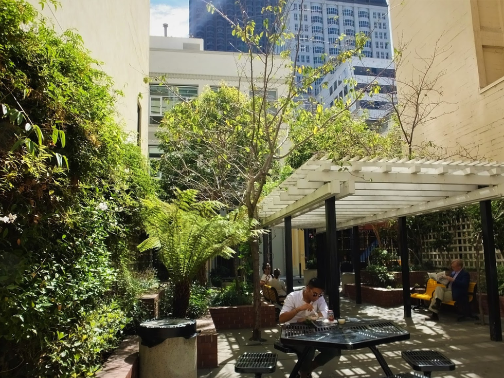 8 Beautiful, Unexpectedly Public Places Where You Can Hang out All Day ...