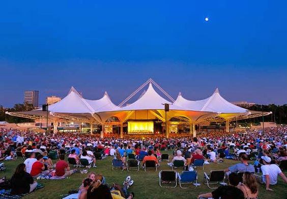 10 Things I Love About Lawn Seating At Concerts