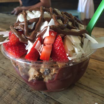 8 Delicious Playa Bowls