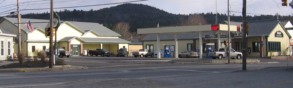 25 Signs You Grew Up In Carthage, Maine