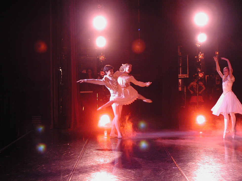 12 Moments From "The Nutcracker" Ballet That The New Movie HAS To Get Right