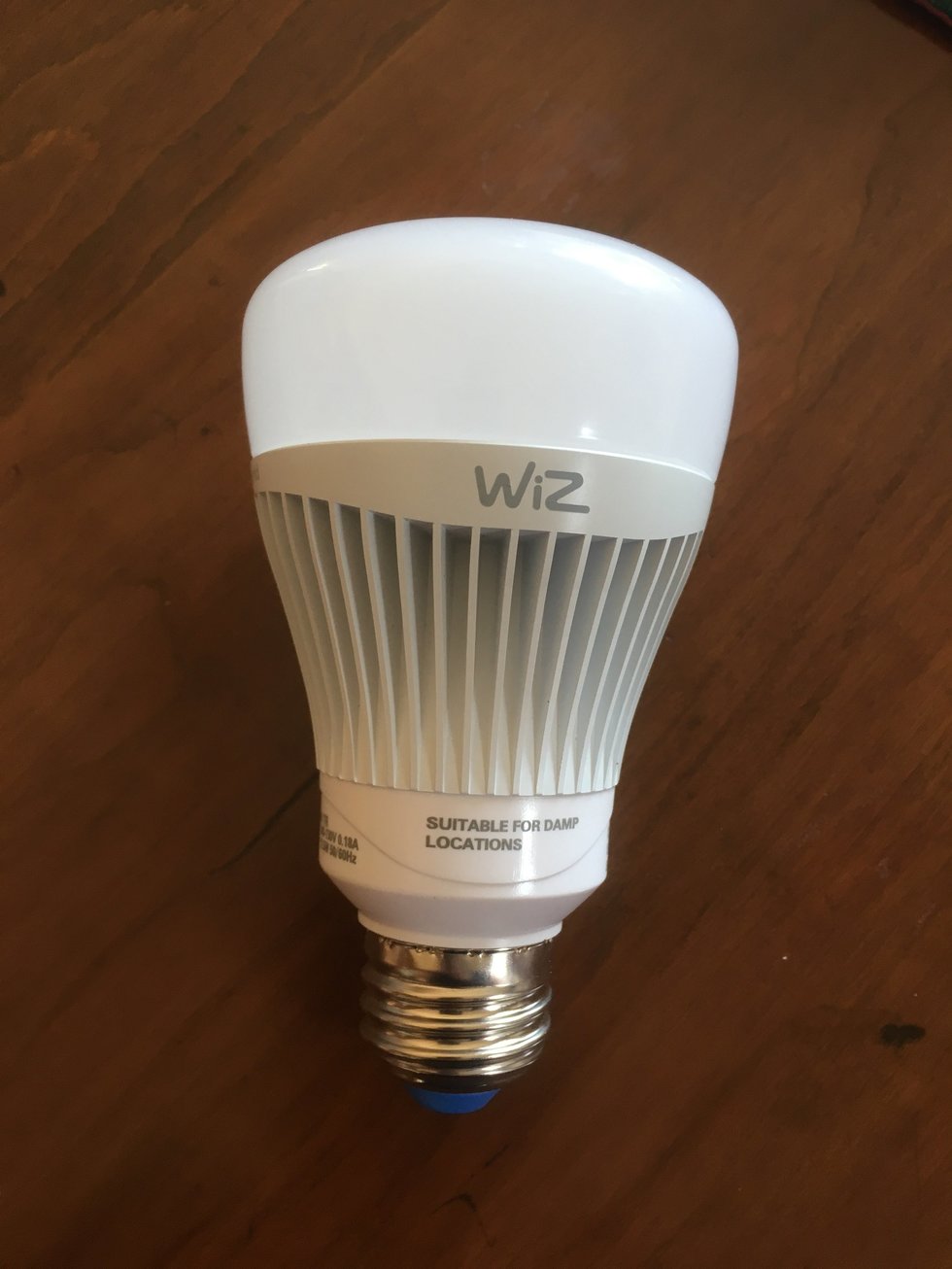 Review Wiz Wi Fi Smart Lights Come With Multiple Controls Gearbrain Review Wiz Wi Fi Smart Lights Come With Multiple Controls Gearbrain