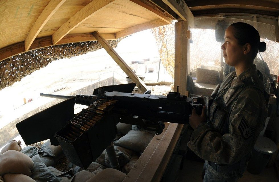 17 Photos That Show Why Troops Absolutely Love The .50 Caliber Machine ...