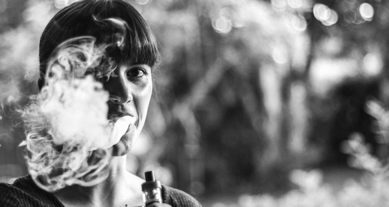 People puffing e-cigs are more likely to have hearts attacks and ...