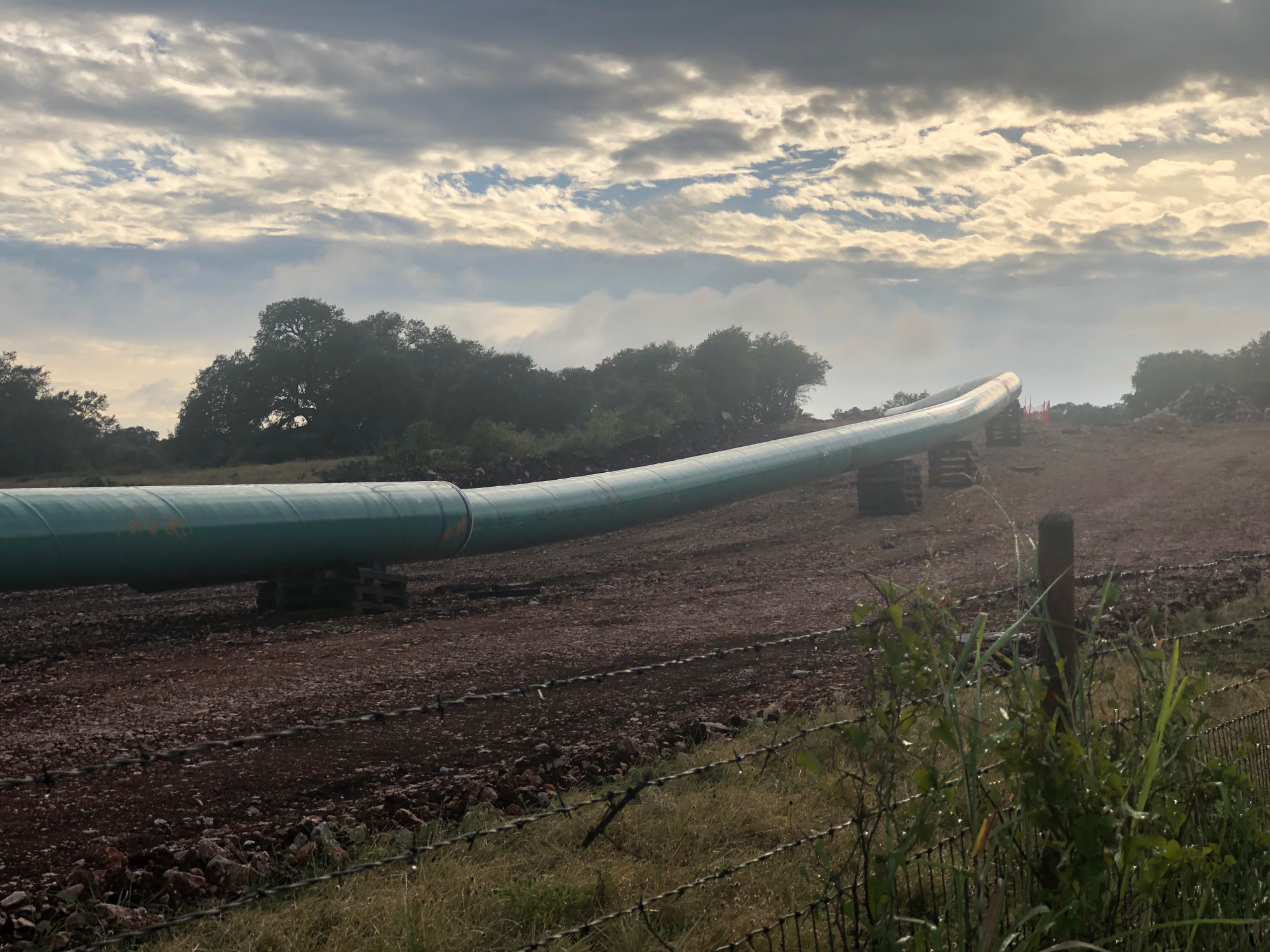Major pipelines hit legal snags. But it’s business as usual in Texas. - EHN