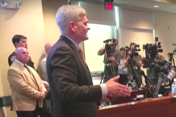 Crowd erupts in anger when GOP senator shows up late to town hall then ...