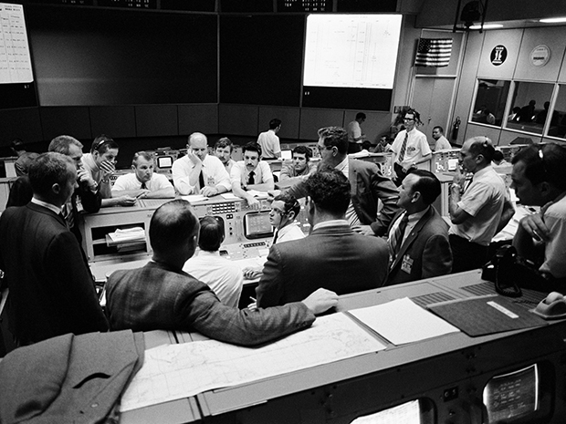 Mission Apollo 13 Crew