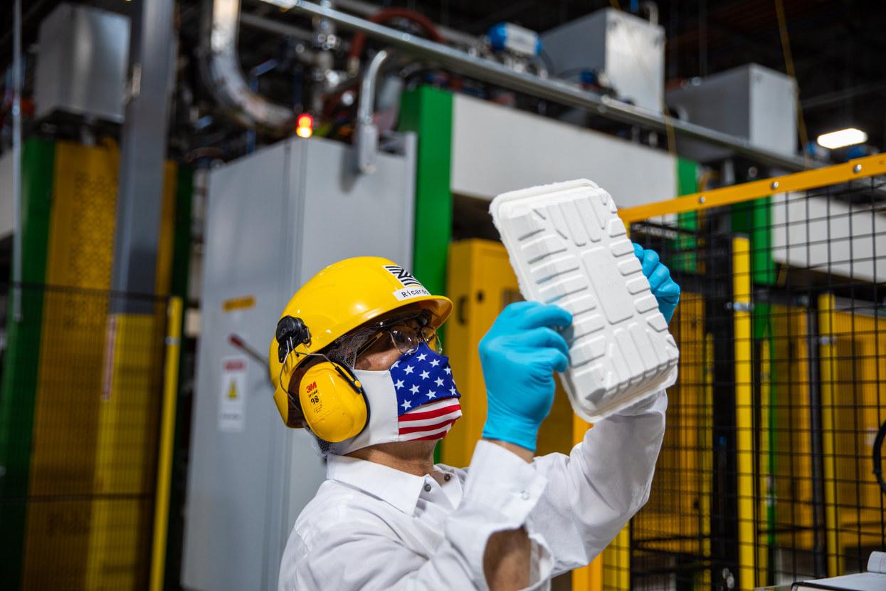 Manufacturers make PFAS-free food packaging recipe available to all - EHN