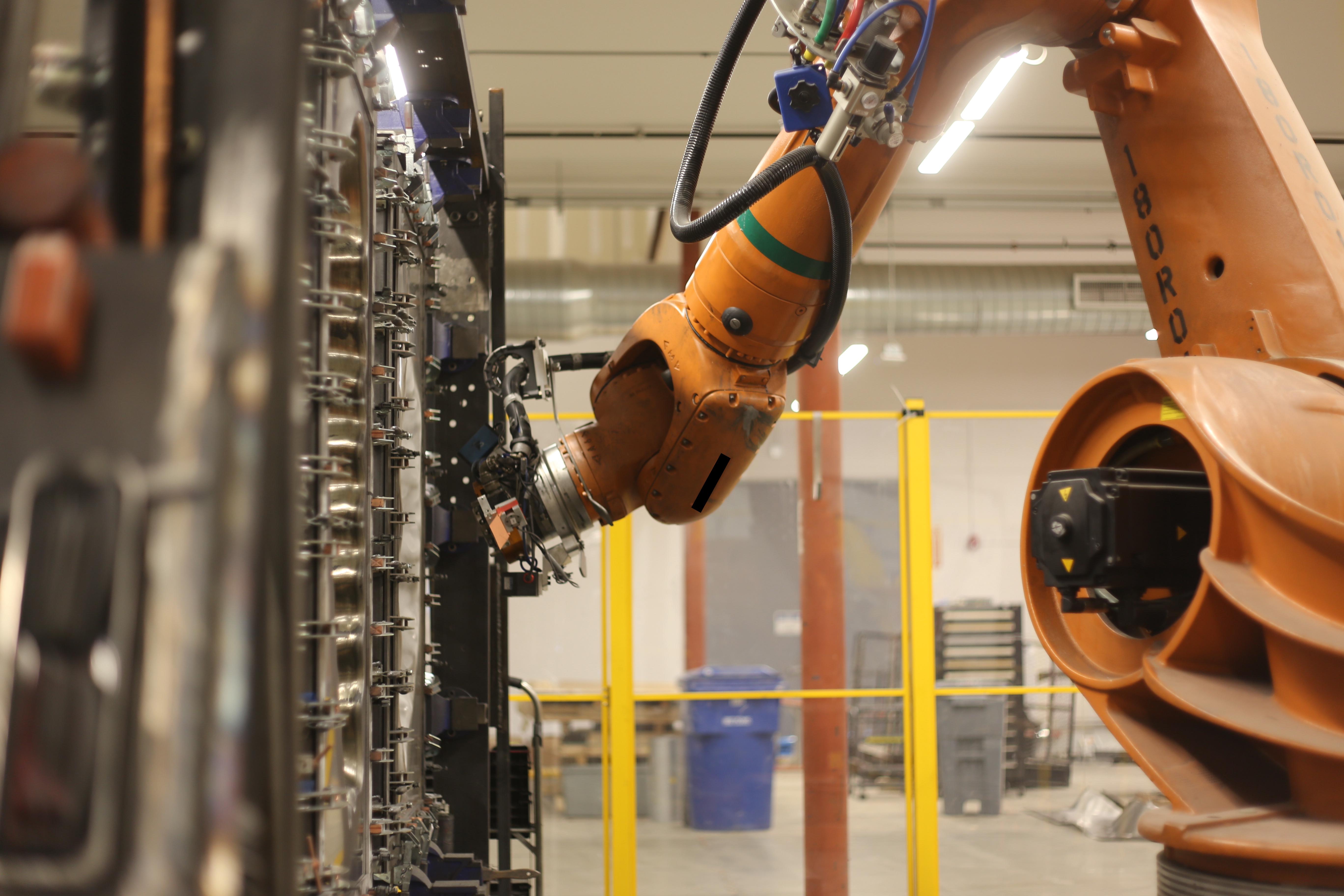 A Manufacturing Giant Quietly Rises in the San Fernando Valley