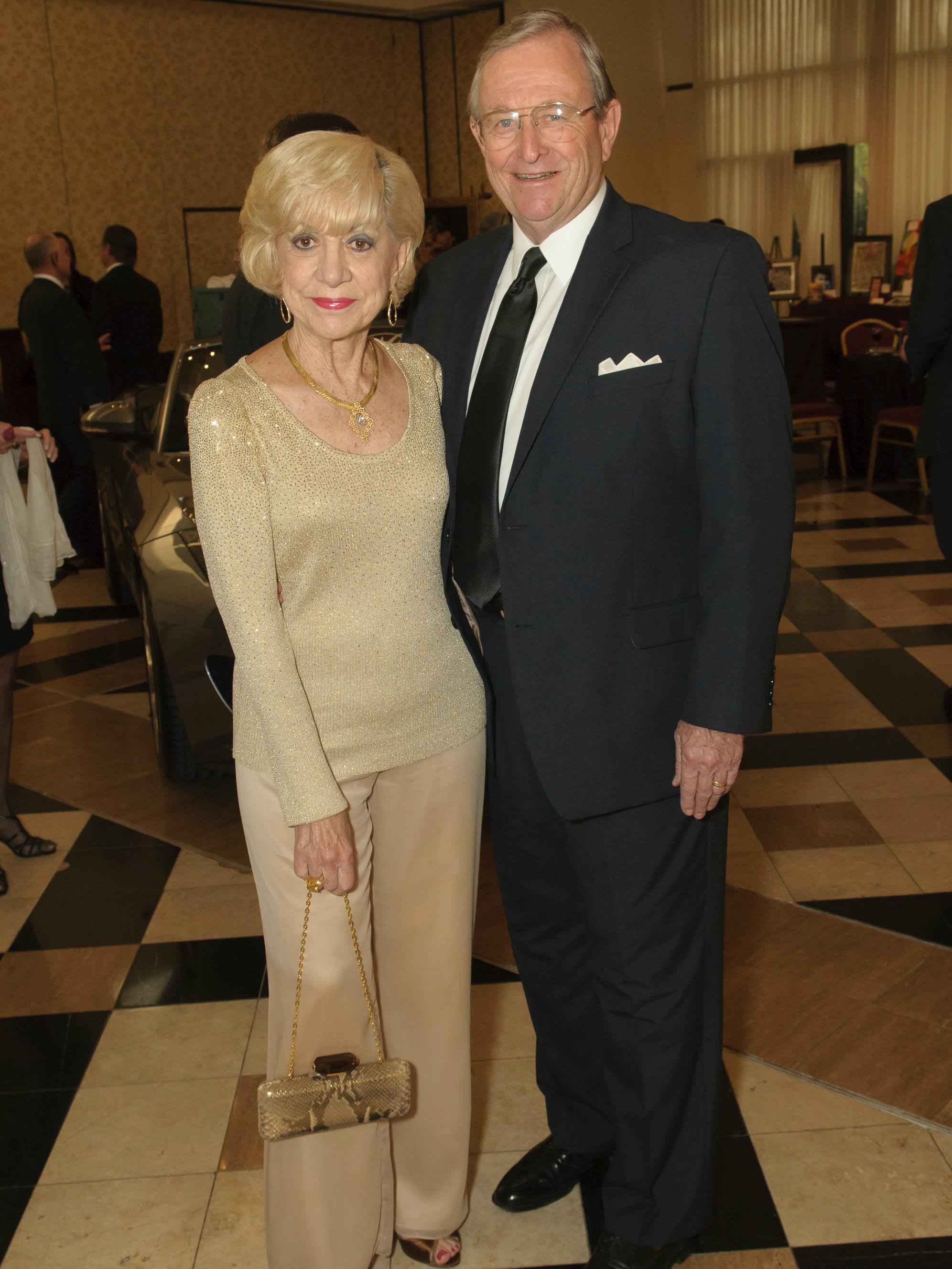 Callan Blount Wedding Shimmer And Shine @cayleegulbranson | TikTok