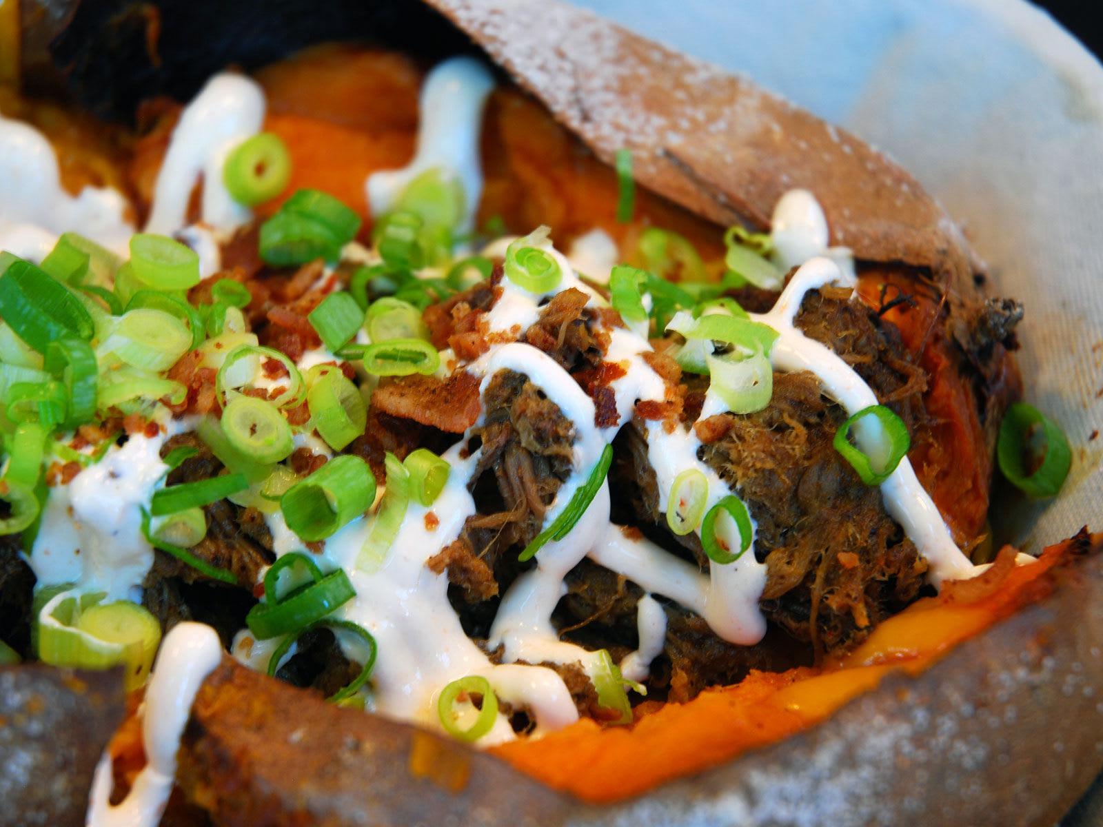 Pecan Lodge Hot Mess Recipe | Besto Blog