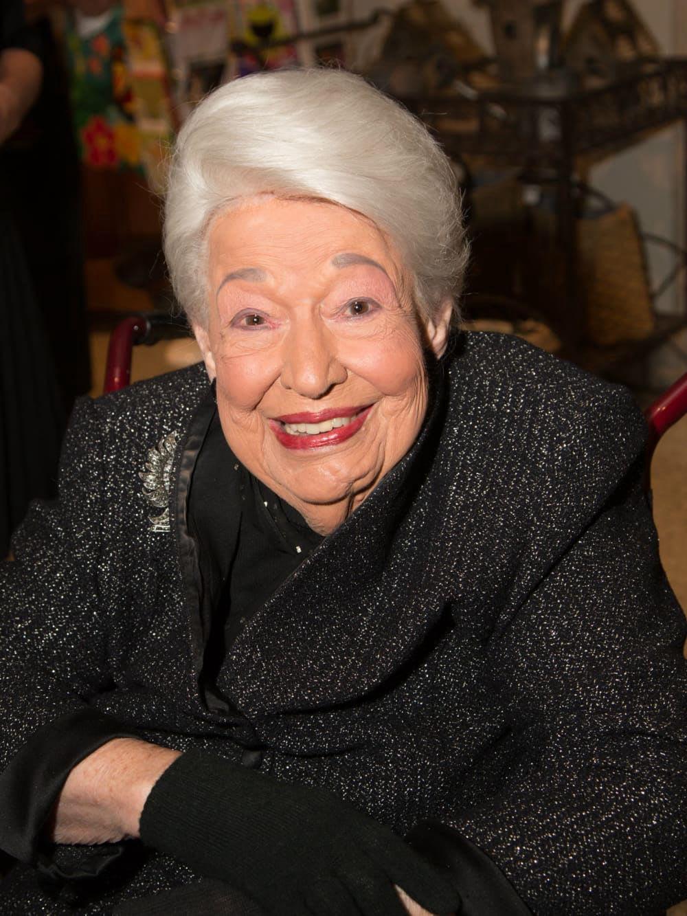 Diana Oates's Instagram, Twitter & Facebook on IDCrawl