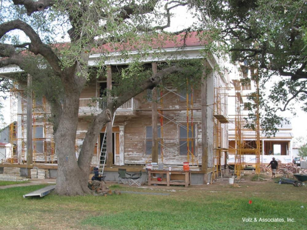 Plantation House Austin Texas The Plantation House Boutique Inn,