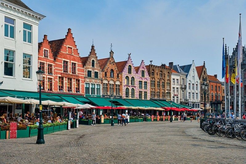 100 Belgian Last Names With Meanings And History | Kidadl