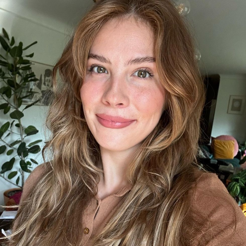 Daphne Miles's Instagram, Twitter & Facebook on IDCrawl