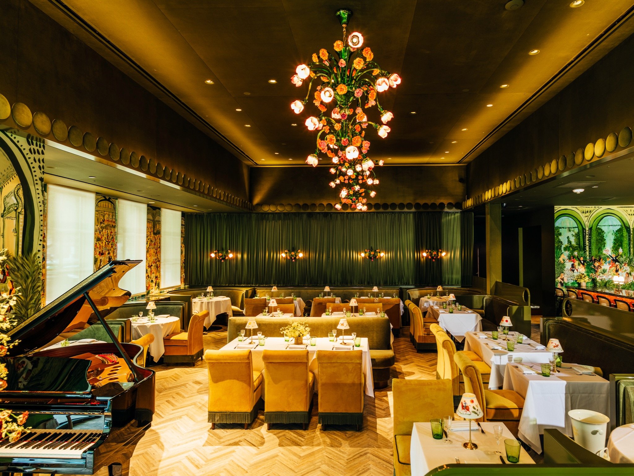Houstons Restaurant