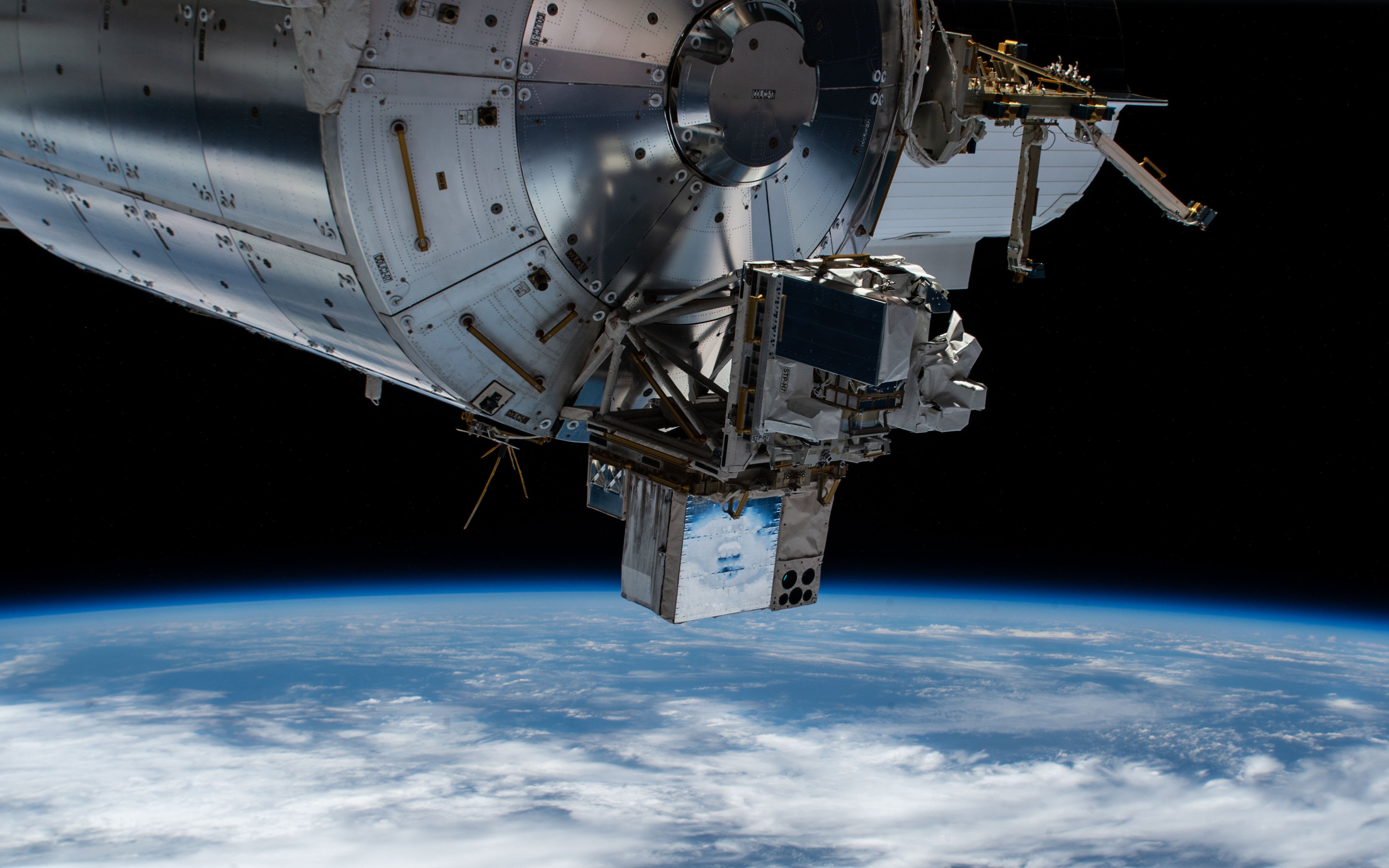 Lightning Strike Nasa Earth Maps A Lightning Burst Of Chemistry