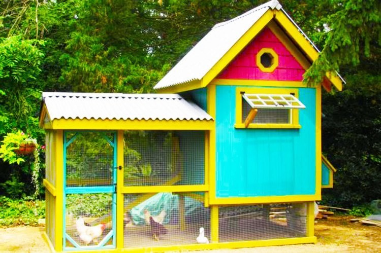 21 of the Most Outrageously Cool Chicken Coops (Which Is Your Favorite ...